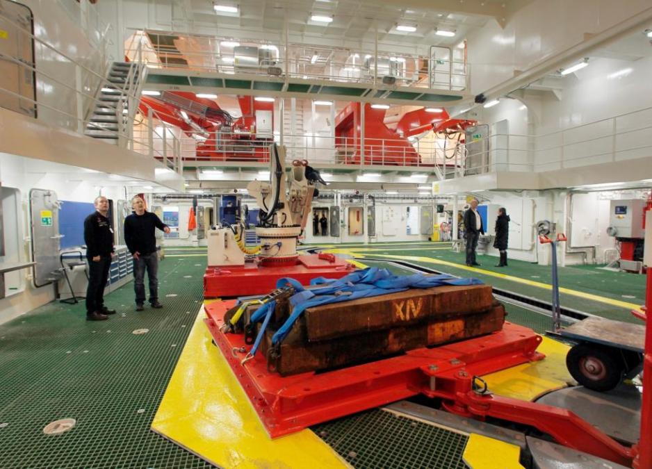 El buque offshore de inspección, mantenimiento y reparación Seven ...